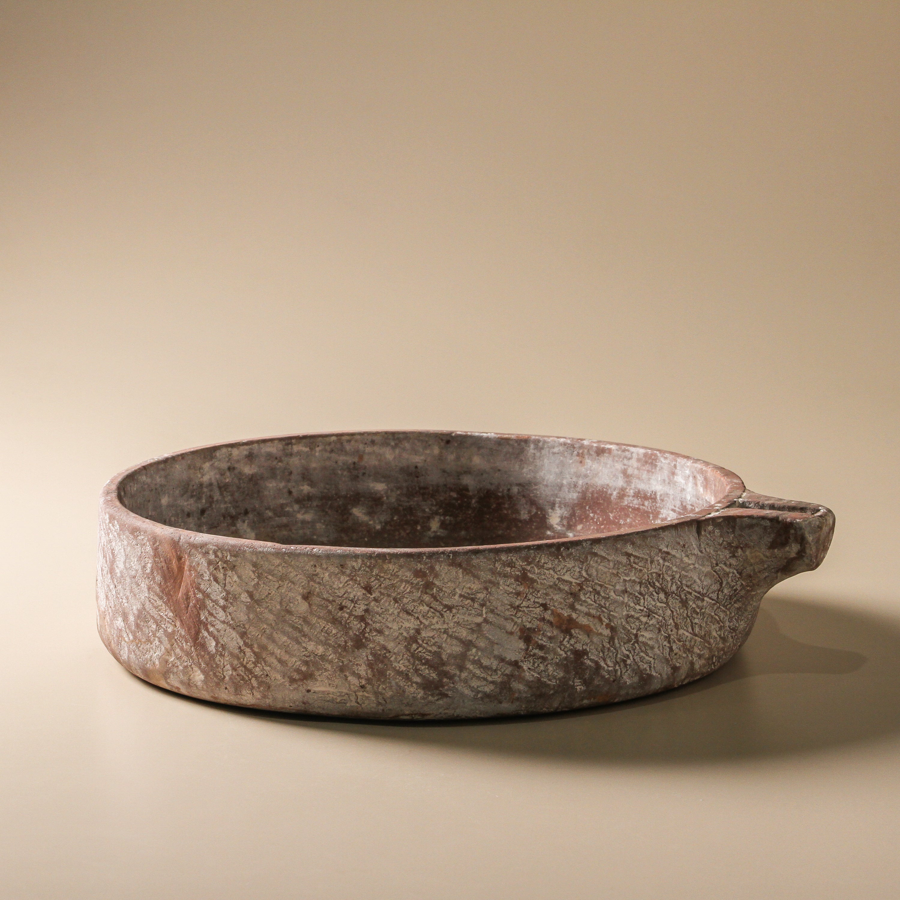 Vintage Indian Stone Kundi – Few and Far